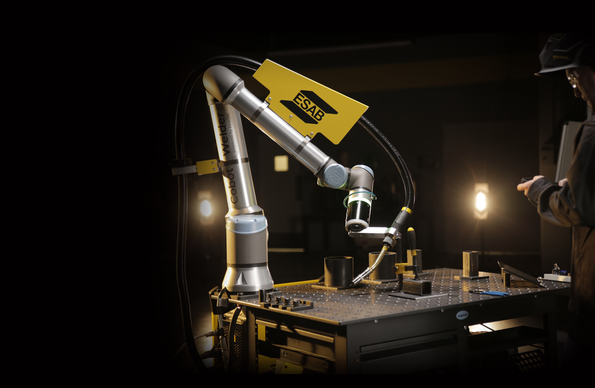 Learn about ESAB Cobot